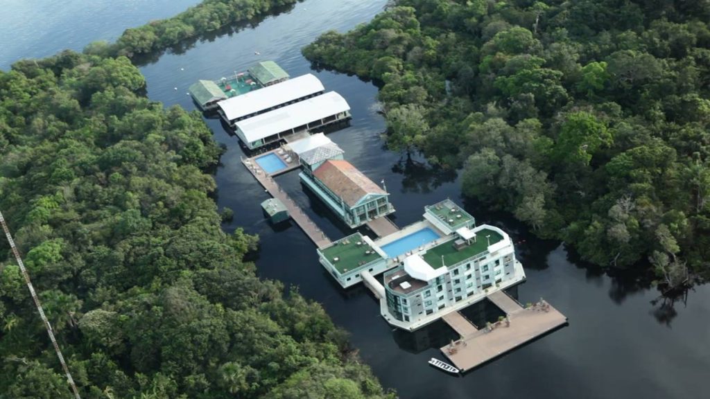 Hotel na Floresta Amazônica - Amazon Jungle Palace